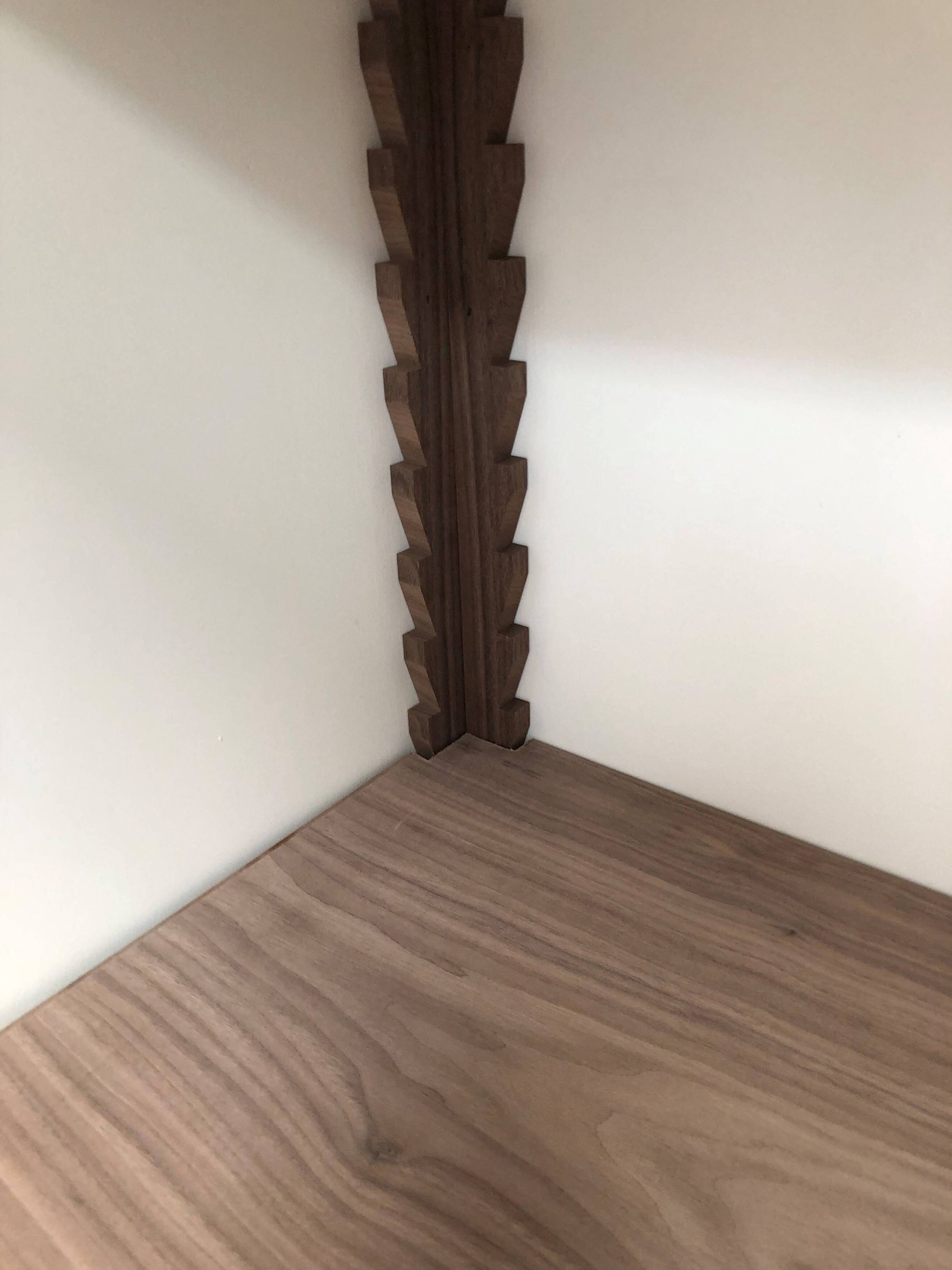 Sawtooth Shelf Brackets - Made in Yorkshire - Premium Quality Timbers ...